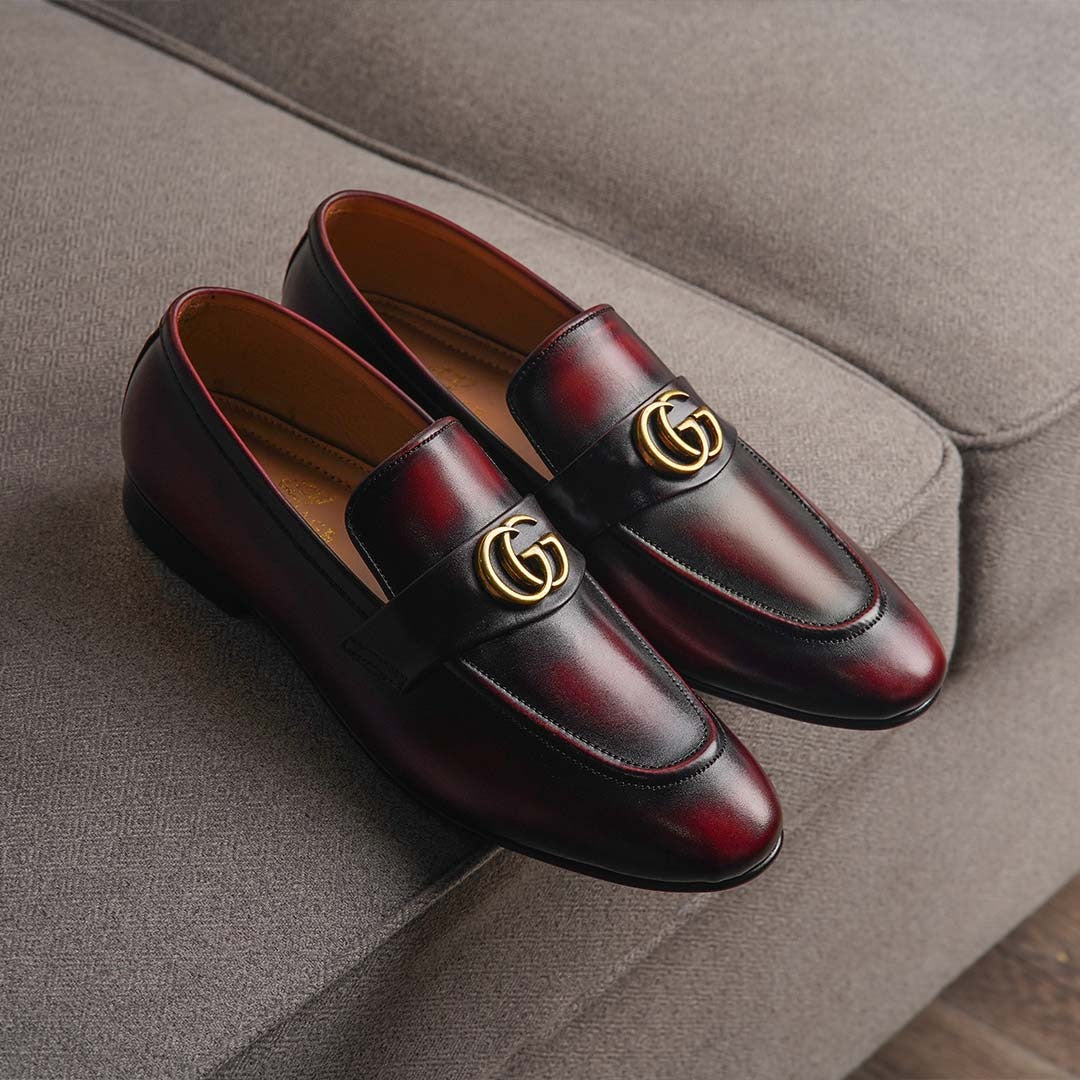 Maroon Shaded Leather Shoes For Men With Golden Buckle